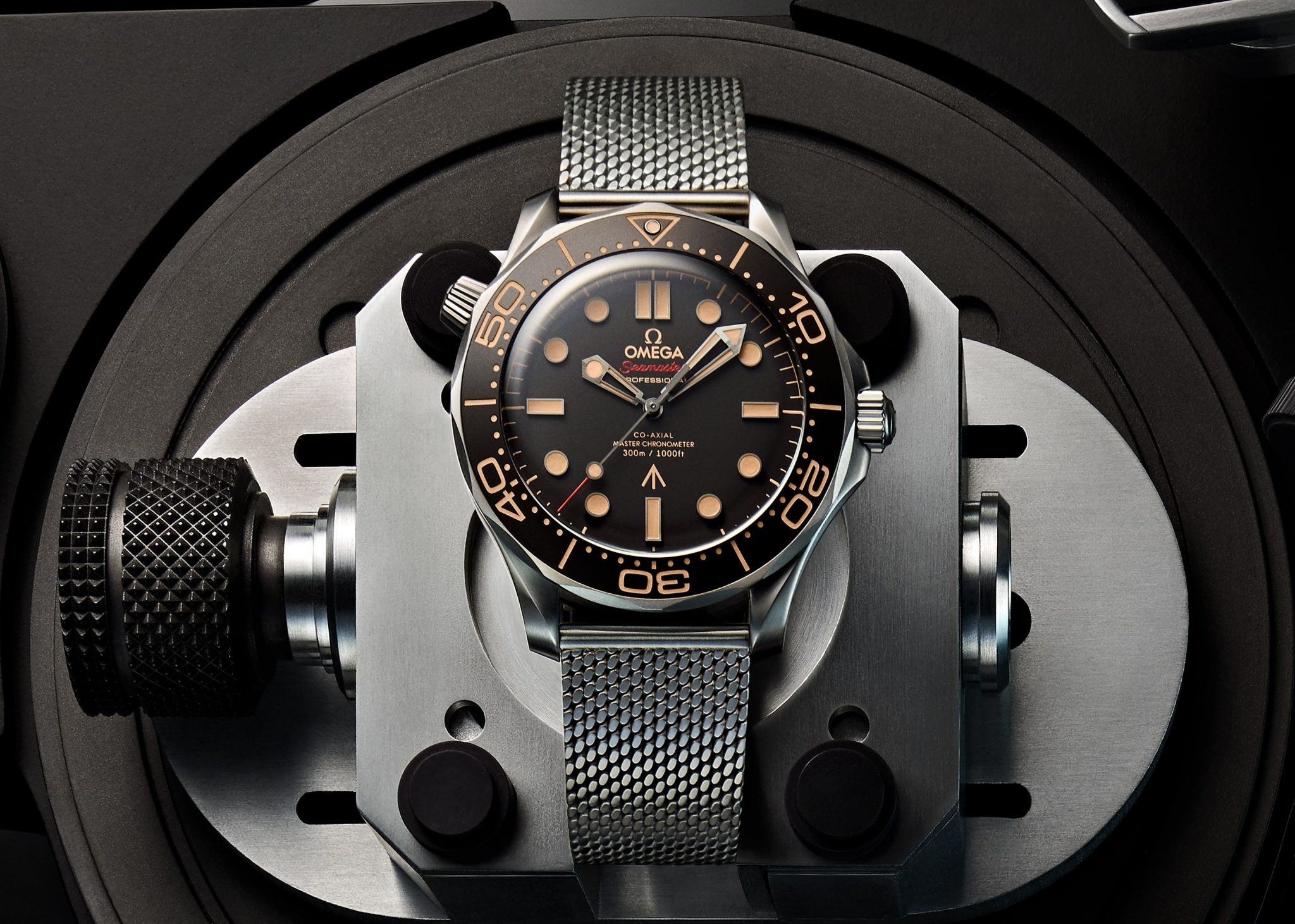 Omega vs Breitling: Brand Comparison - Exquisite Timepieces