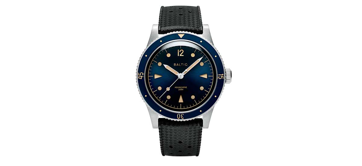 23 Best Microbrand Dive Watches That We Can’t Live Without