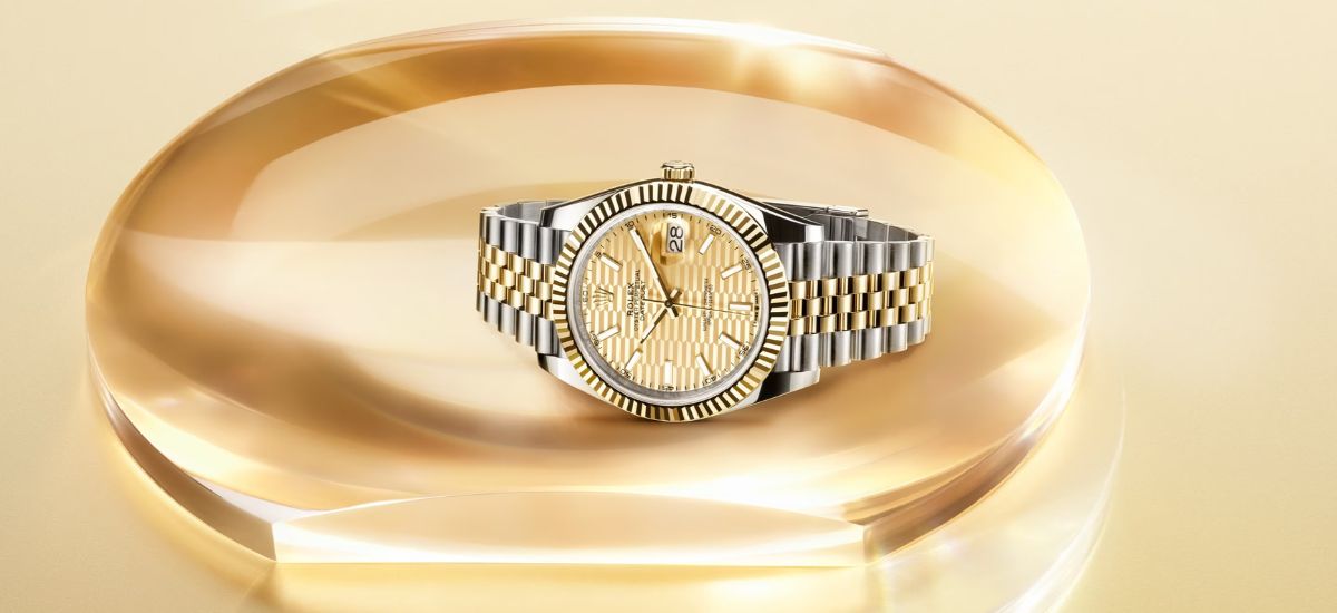 Rolex Datejust 31 vs. 36 mm [The ONLY Sizing Guide You Need!]