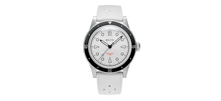 16 Best White Dial Dive Watches (Absolutely Mesmerizing!)