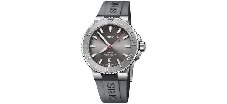 10 BEST Oris Dive Watches (Robust Yet Elegant Timepieces!)