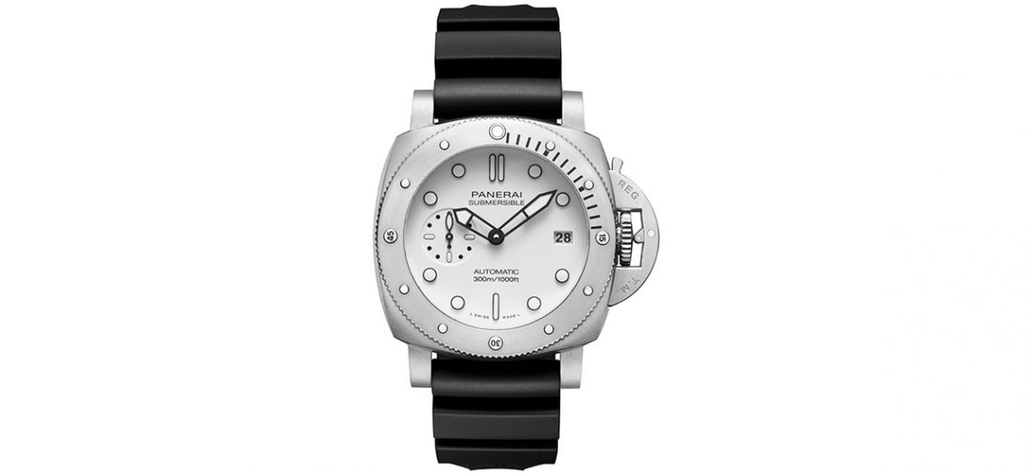 12 Best Panerai Submersible Watches (Perfect For Adventures!)