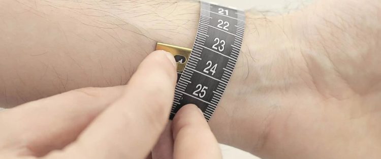How to Measure Wrist Size for a Watch - Exquisite Timepieces